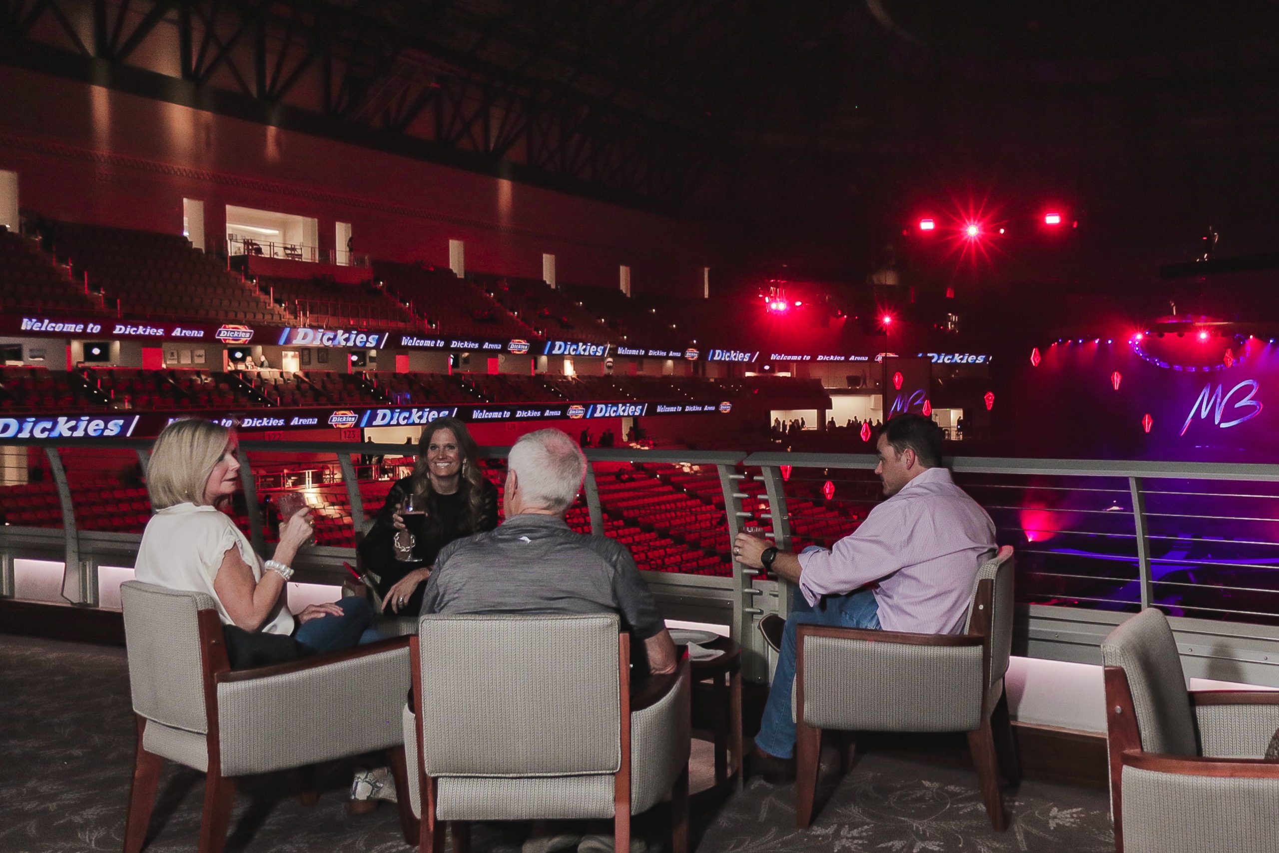 Ariat Club - Dickies Arena